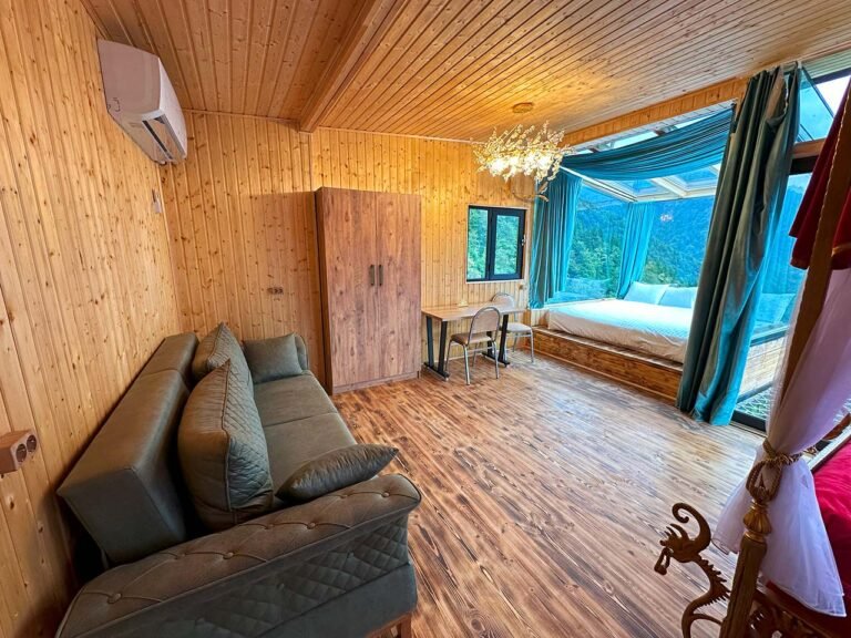 Villa Queen Tamar - Eco House Merisi Hotel and Restaurant